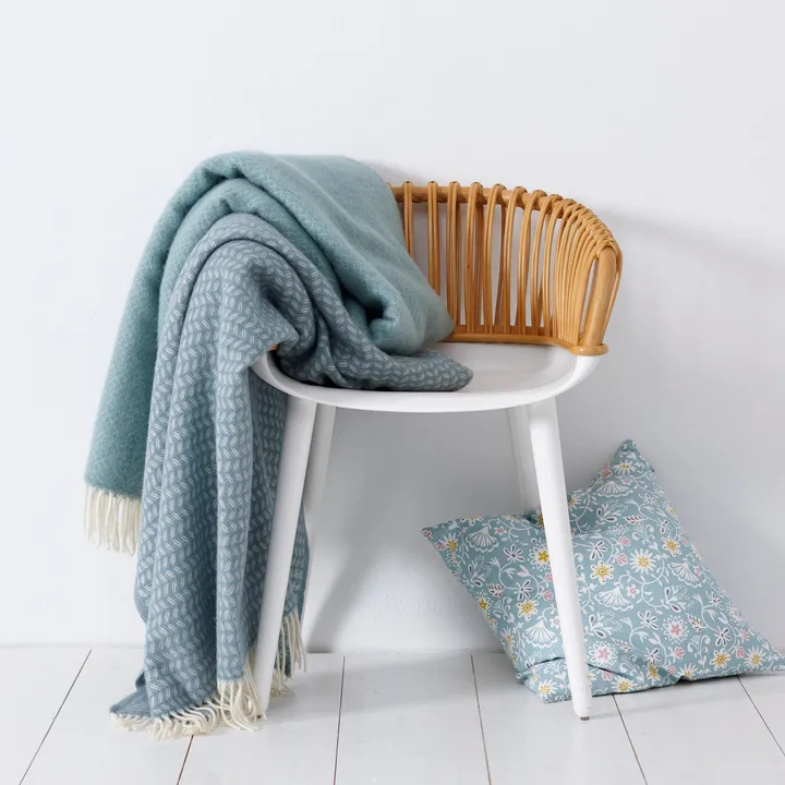 Kjøp Leaf pledd ull fra Klippan Yllefabrik - NordicNest.no